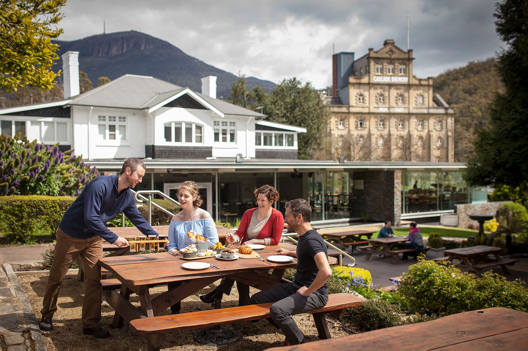 CASCADE BREWERY CO – CASCADE BREWERY BAR - CASCADE BREWERY CO